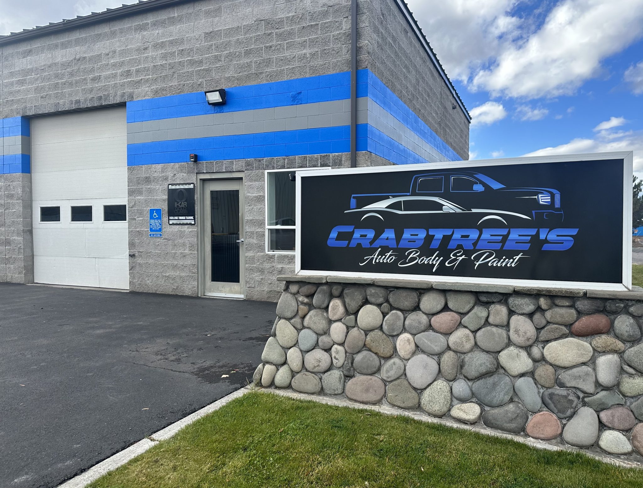 Crabtree's Auto Body and Paint -best auto body in Bend Oregon